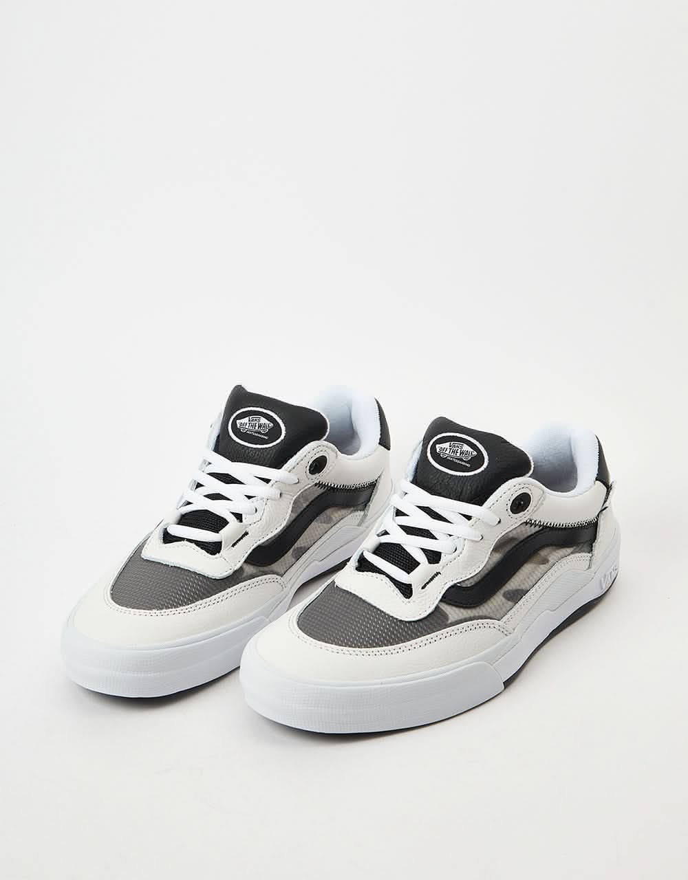 Vans Wayvee Skate Shoes - Leather True White/Black